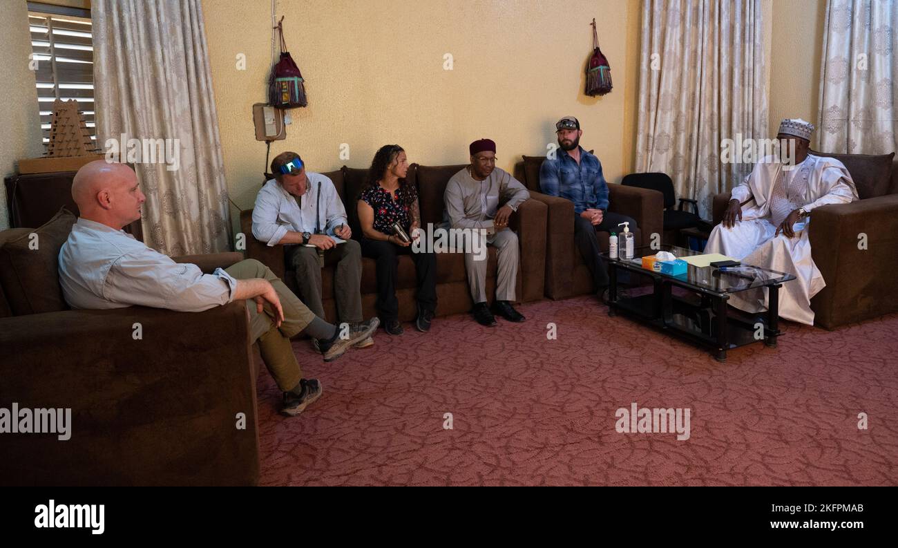 AGADEZ, Niger - Members of the 443rd Civil Affairs Battalion and U.S ...