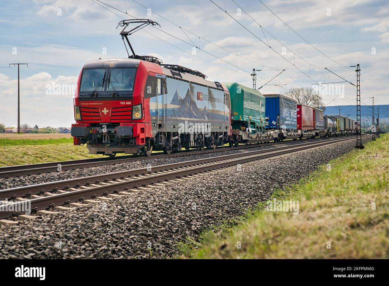 A freight train from SBB Cargo International with class 193 (Vectron ...