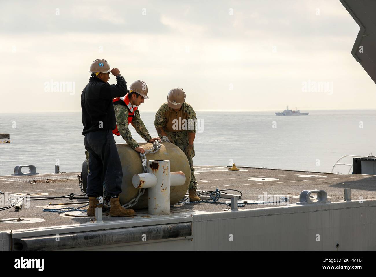 U.S. Navy Sailors with Amphibious Construction Battalion 1, Naval Beach ...