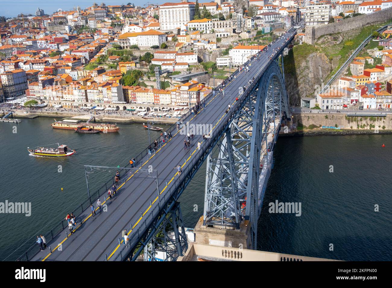 View of Douro river and Dom Luis I Bridge in Porto, Portugal Stock ...