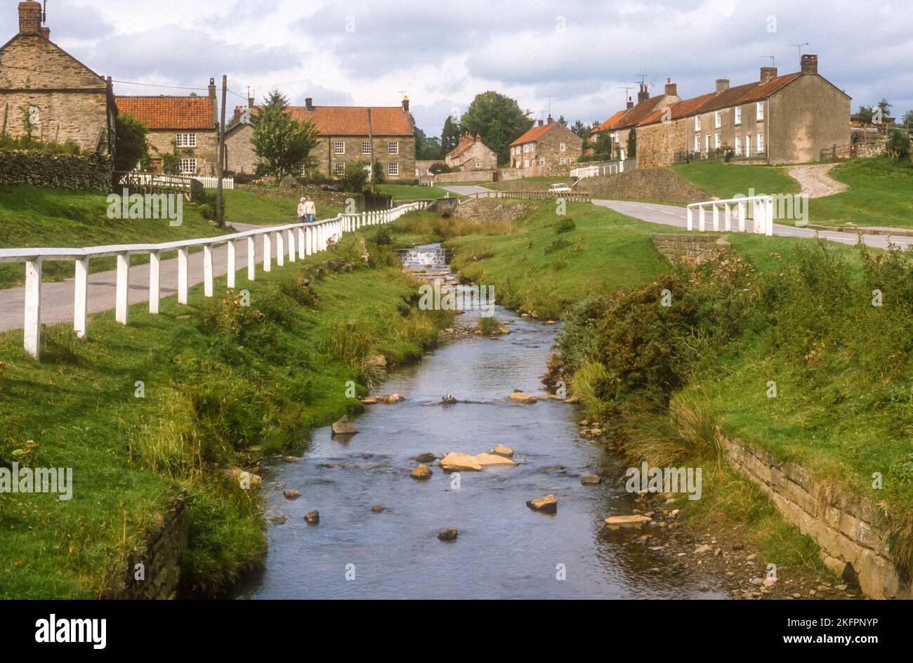 English village 1980s hi-res stock photography and images - Alamy