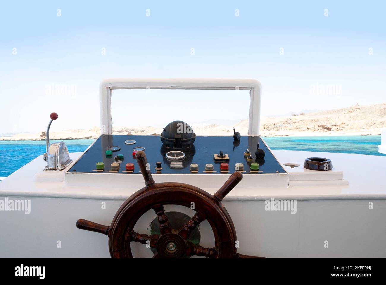 Control panel and helm on sailing boat Stock Photo - Alamy