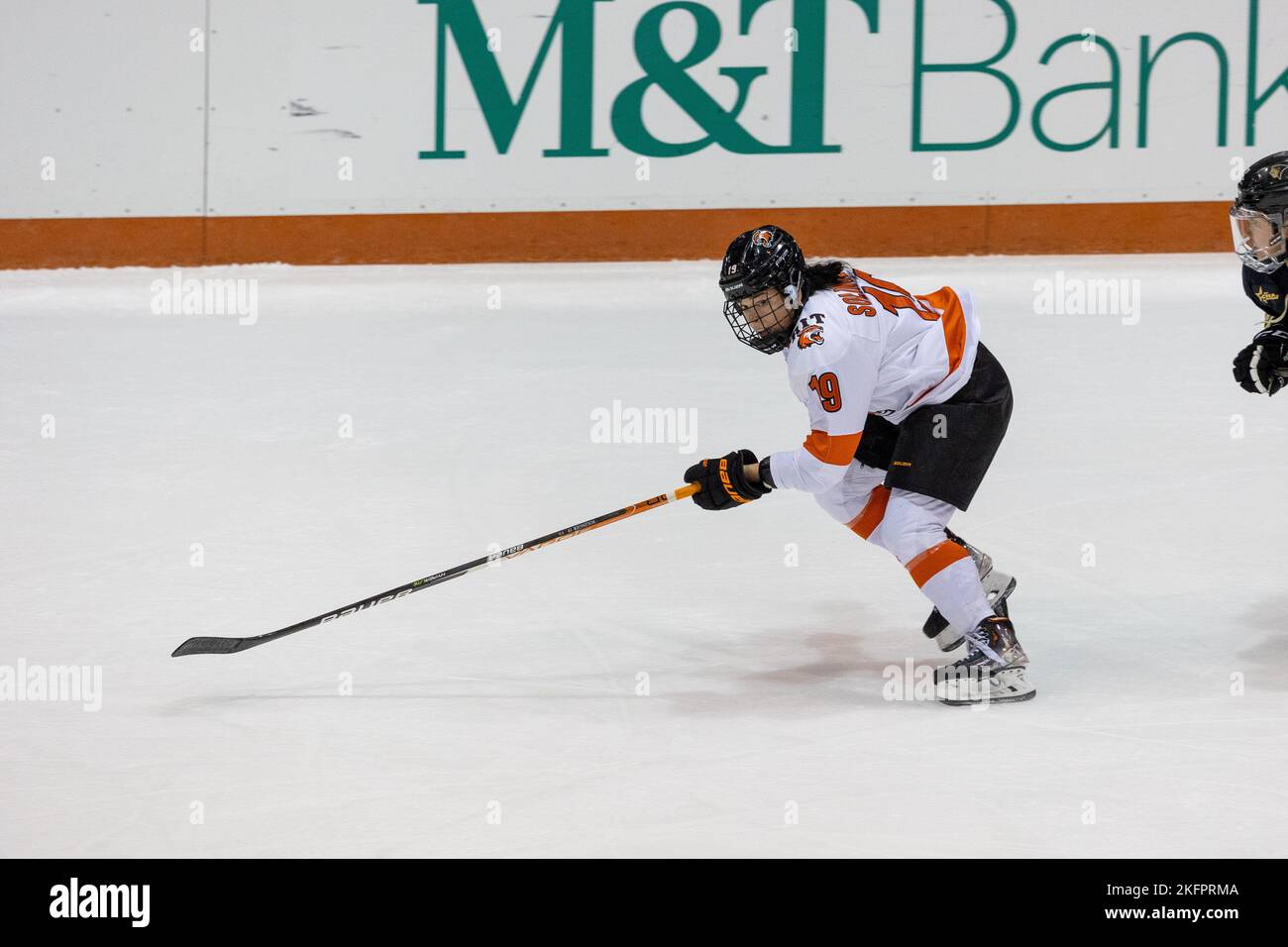 November 19, 2022: RIT Tigers forward Hana Solinger (19) skates in the ...