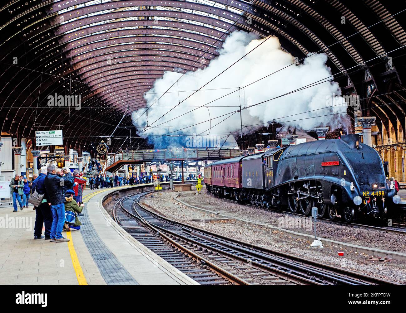 A4 Pacific no 4498 Sir Nigel Gresley arrives at York , England, 17th ...