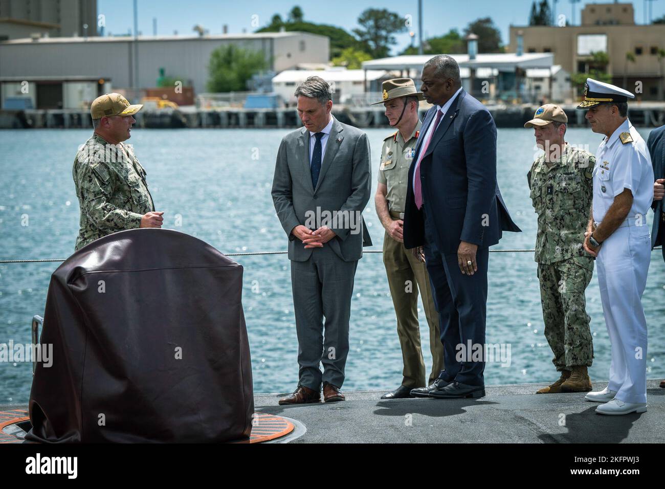 Cmdr. Edward Barry, Commanding Officer, USS Mississippi (SSN 782 ...