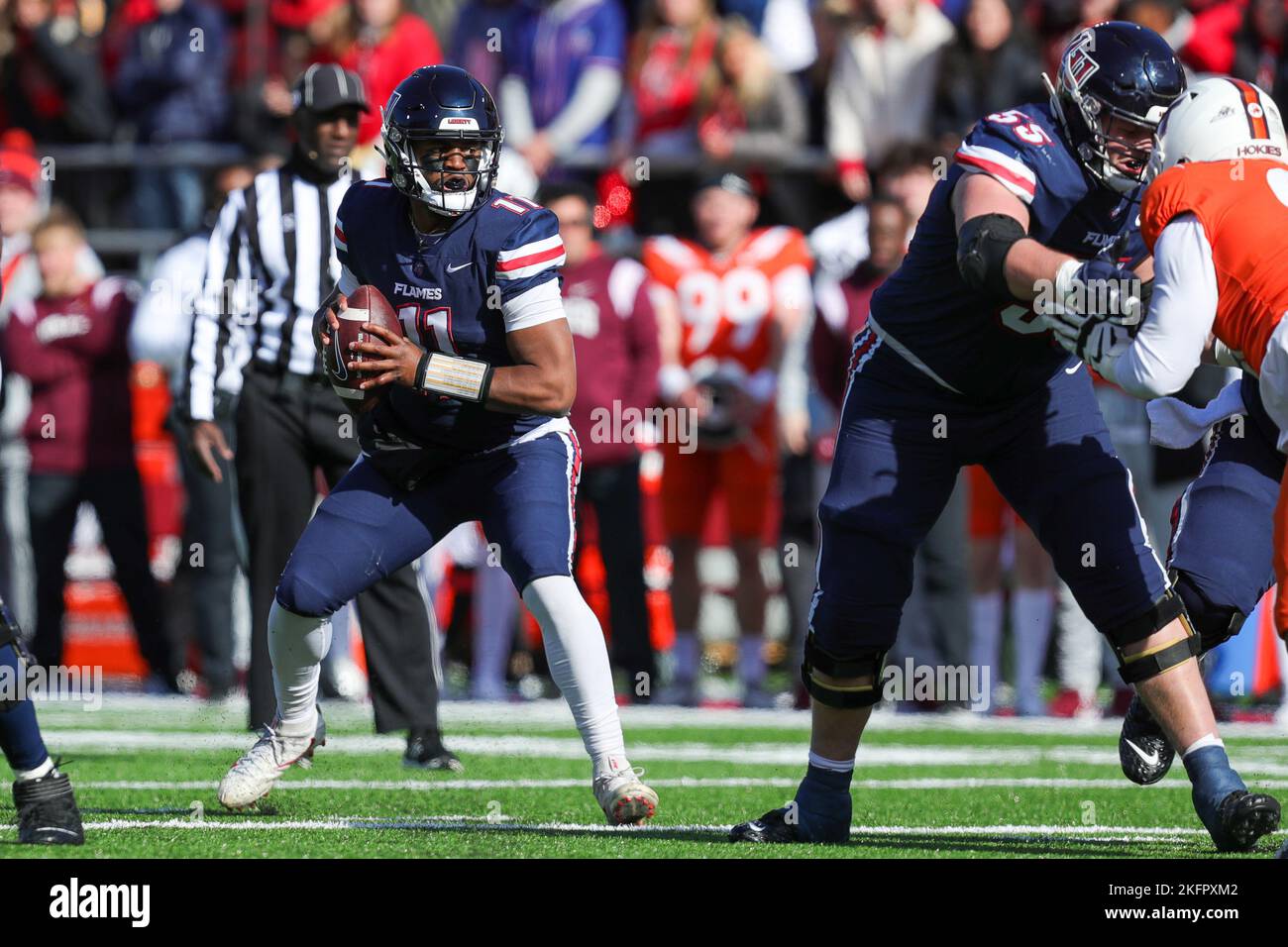 Lynchburg, Virginia, USA. 19th Nov, 2022. Johnathan Bennett looks to ...