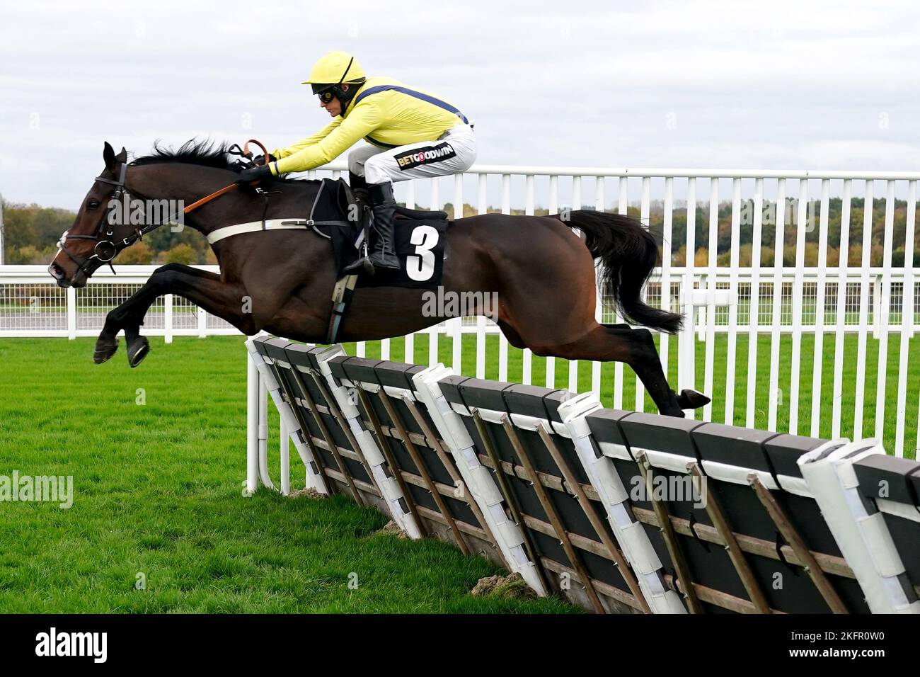 Tom cannon 2022 jockey hi-res stock photography and images - Alamy