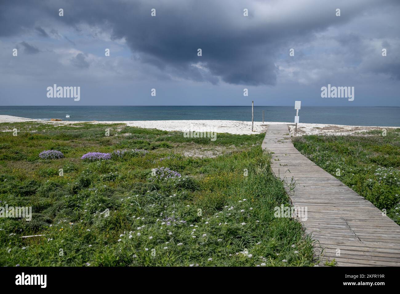 A scenic view of the Is Arutas beach in Sardinia, Italy Stock Photo - Alamy