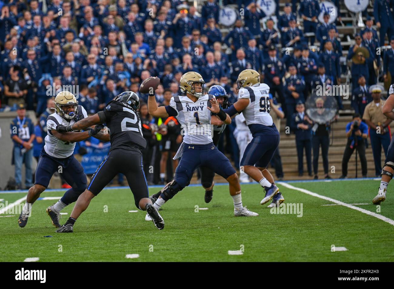 The U.S. Air Force Academy played the U.S. Naval Academy in a football ...