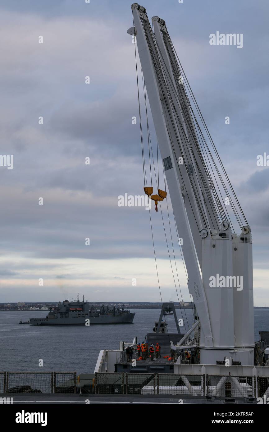 U.S. Navy Sailors with Naval Support Element begin Improved Navy ...