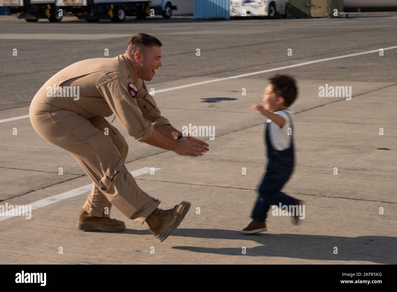 U.S. Navy photo by Mass Communications Specialist 3rd Class Jacquelin ...