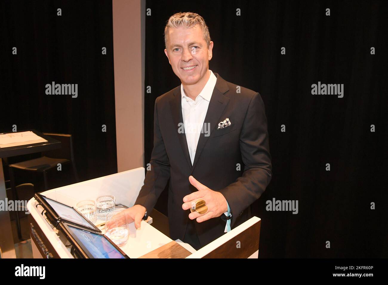 Robert ketterer hi-res stock photography and images - Alamy