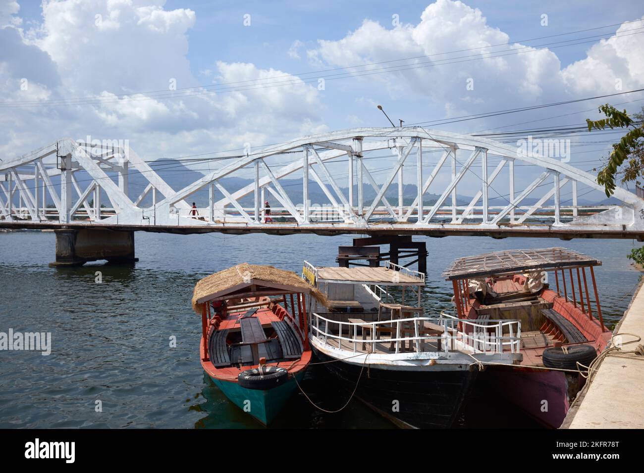 Cambodian bridges hi-res stock photography and images - Alamy