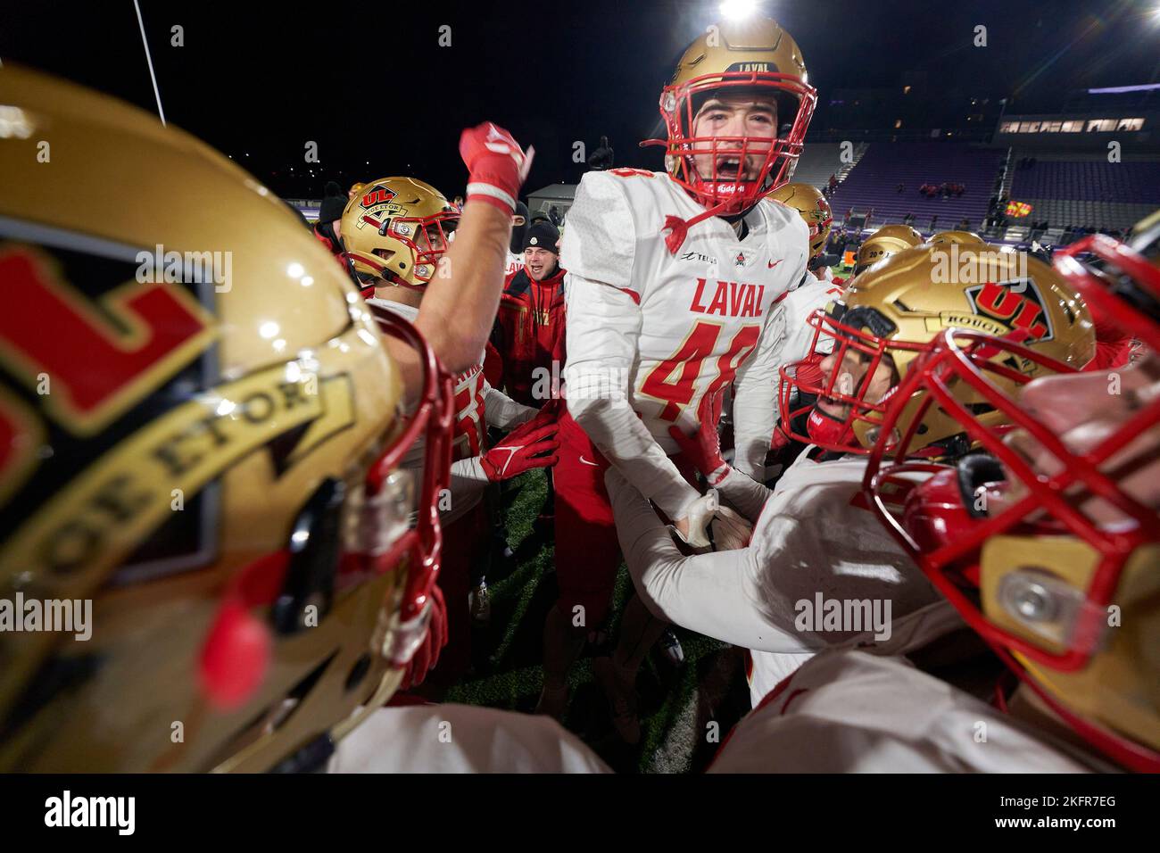 Ian Leroux of the Laval Rouge et Or and his teammates celebrate their ...