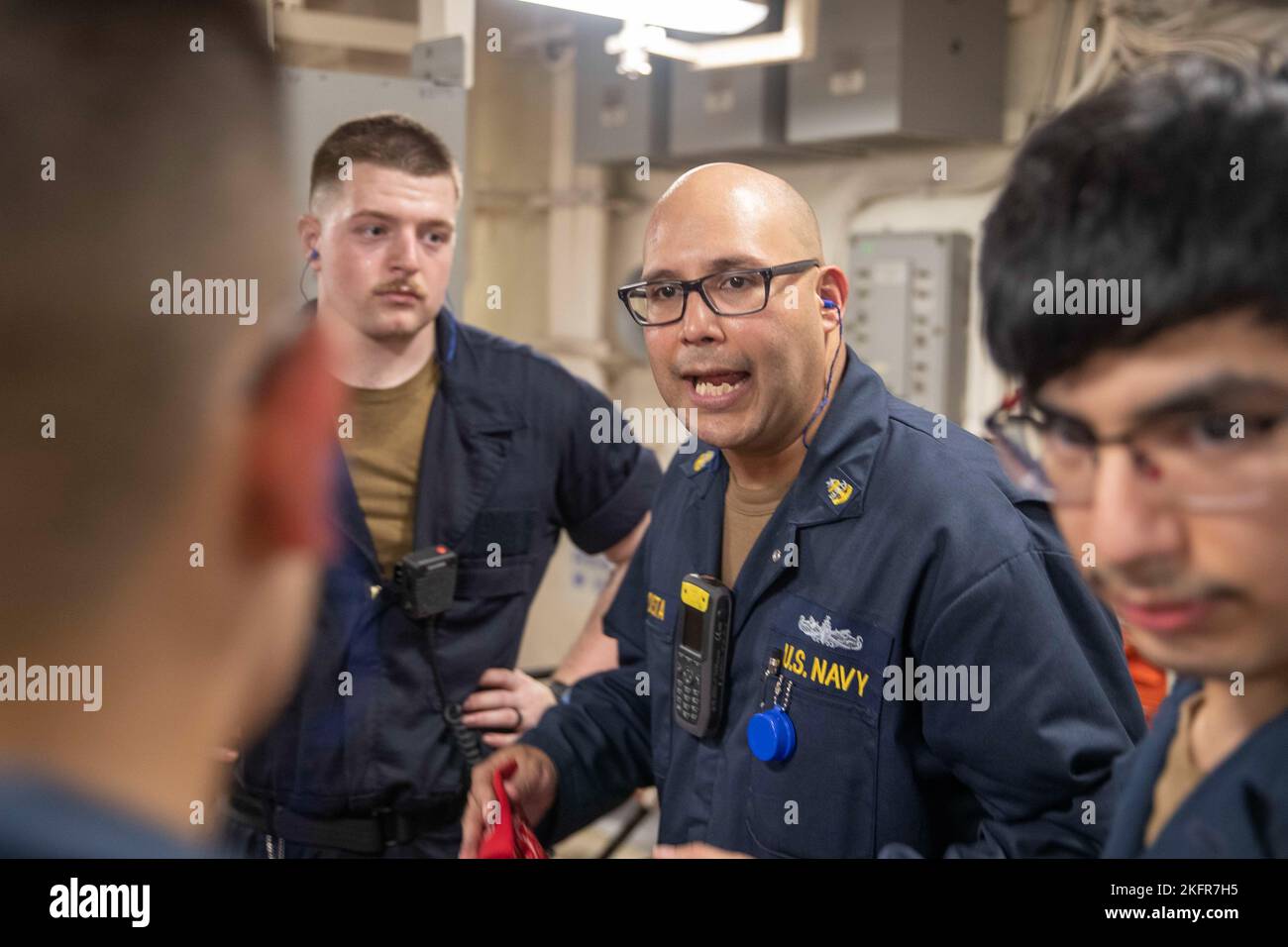 221004-N-IL330-2108 PHILIPPINE SEA (Oct. 4, 2022) – Senior Chief Gas Turbine Systems Technician ...