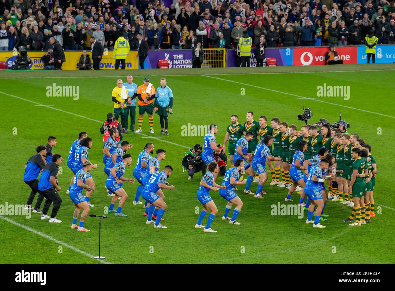 Manchester, UK. 18th Nov, 2022. The Samoan team perform the Siva Tau ...