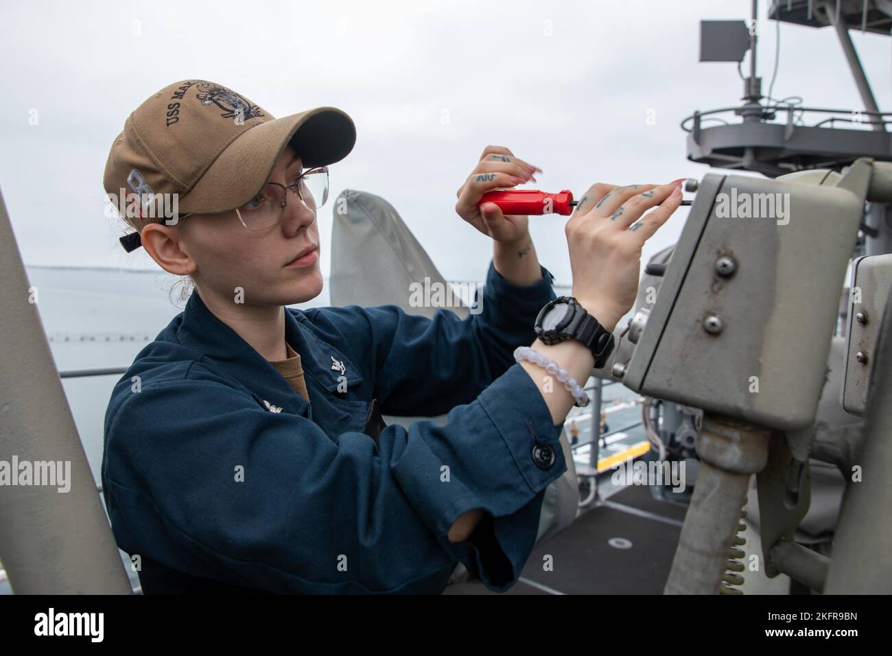 SAN DIEGO (Oct. 3, 2022) – Interior Communications Electrician 3rd ...