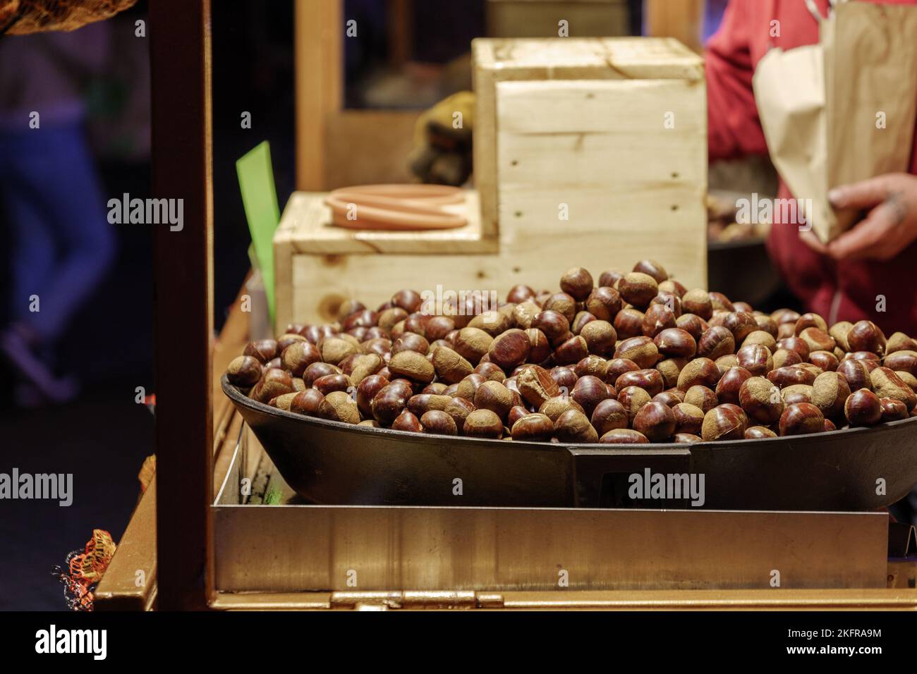 Traditional roast chestnut stall hi-res stock photography and images ...