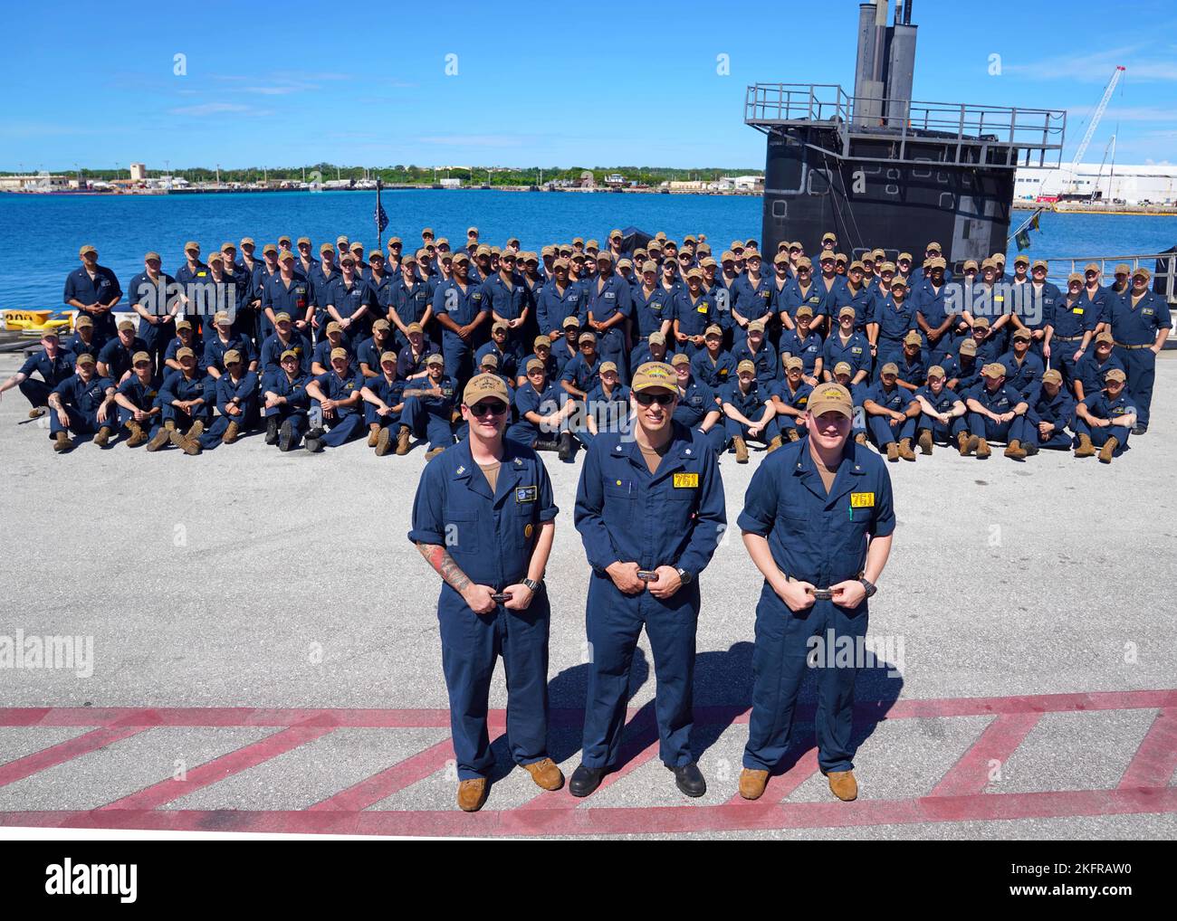 The crew from Los Angeles-class fast-attack submarine USS Springfield ...
