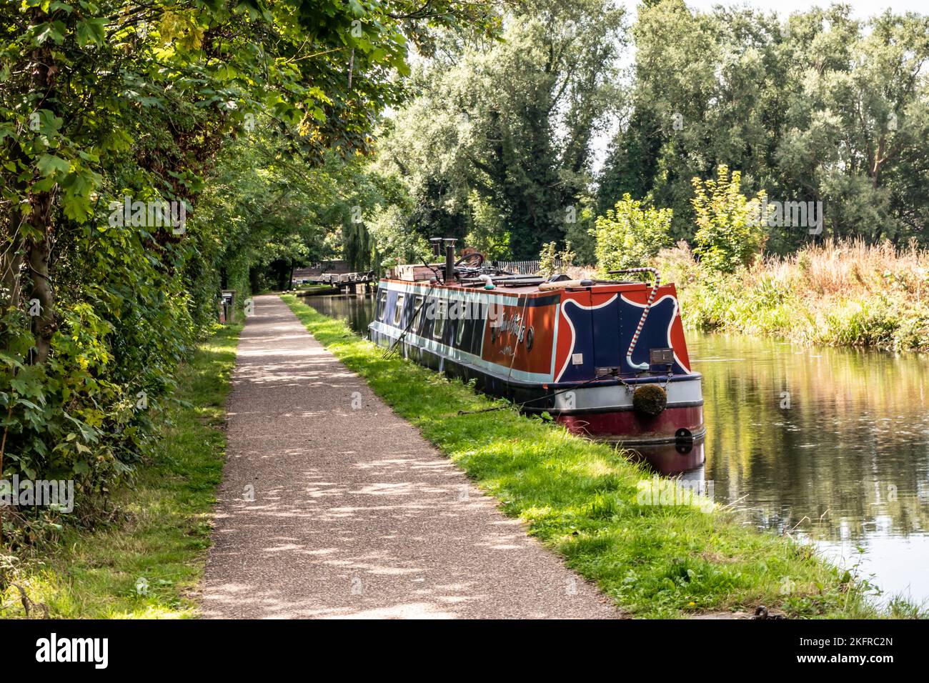 Grand Union Canal, Aylesbury, Buckinghamshire, England Stock Photo - Alamy