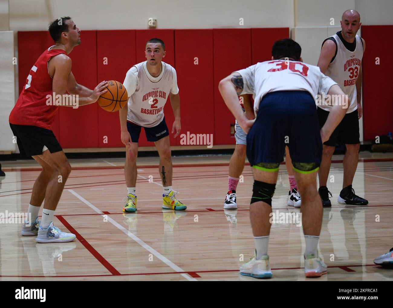 221004-N-OC394-1110 SAN FRANCISCO (Oct. 4, 2022) Players from the U.S ...