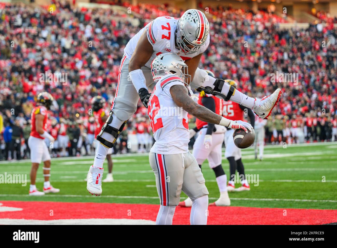 November 19, 2022: Ohio State Buckeyes offensive lineman Paris Johnson ...