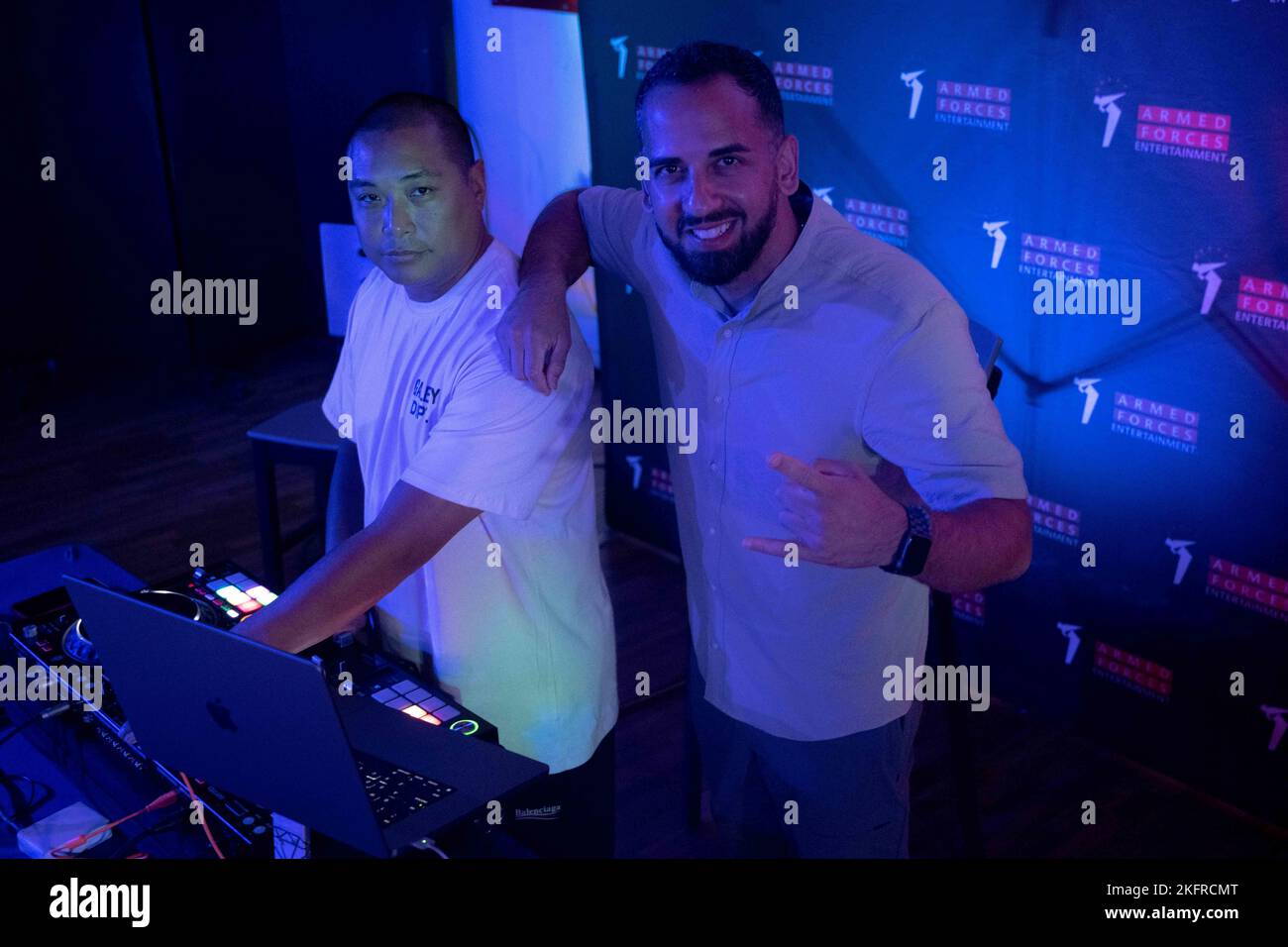 Dj hawk hi-res stock photography and images - Alamy