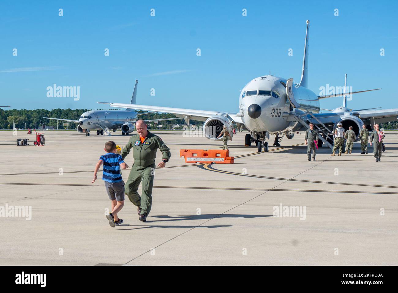 221004-N-CR843-0295 NAVAL AIR STATION JACKSONVILLE, Fla. (Oct. 4, 2022 ...