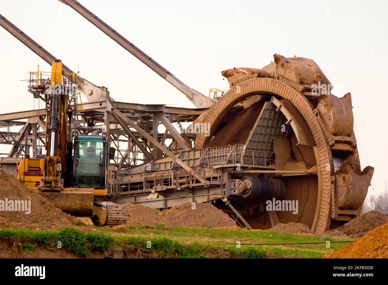 Bucket wheel excavator in a lignite or brown-coal quarry, Germany Stock ...