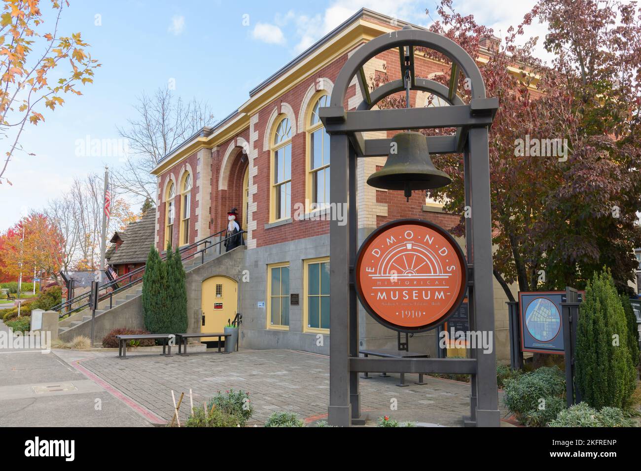 Edmond, WA, USA - November 11, 2022; Edmonds Museum sign and building ...
