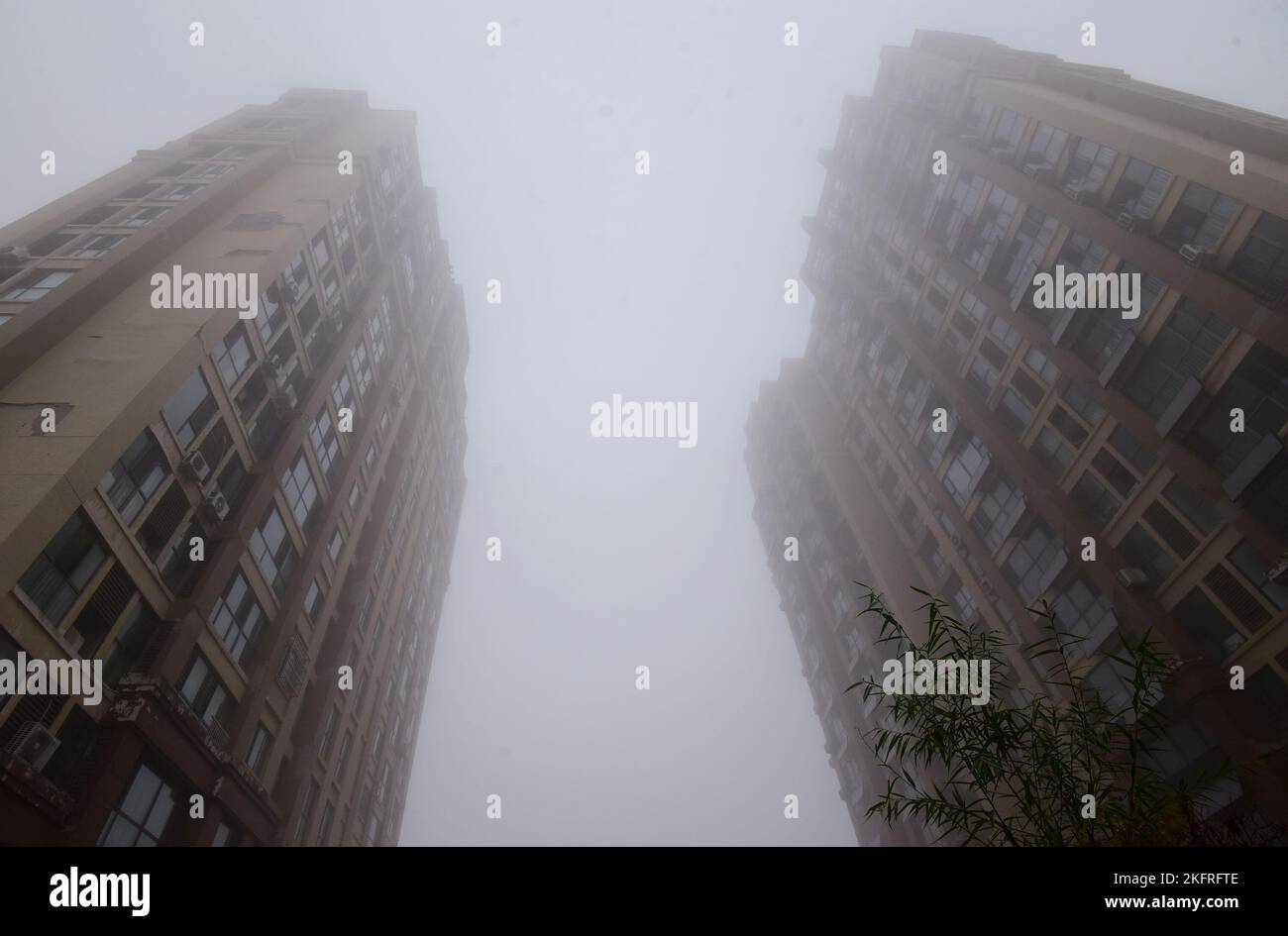 HANDAN, CHINA - NOVEMBER 20, 2022 - Fog-shrouded buildings are seen in ...