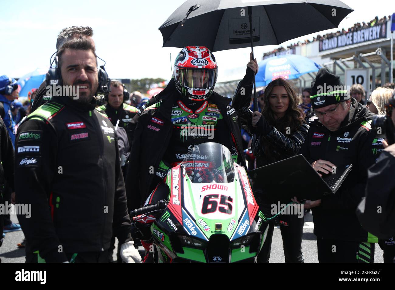 Victoria, Australia. 20th Nov, 2022. Jonathan Rea (GBR)racing for the Kawasaki Racing Team ...
