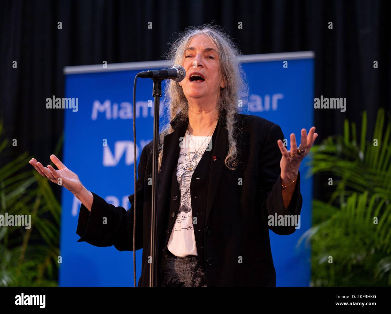 MIAMI, FL-NOV 18: Patti Smith performs during Patti Smith book ...