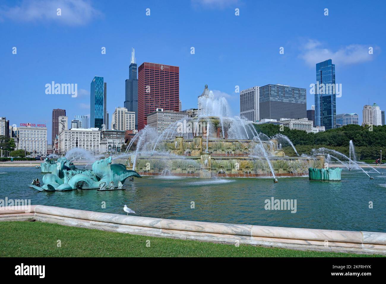 Downtown and grant park hi-res stock photography and images - Alamy