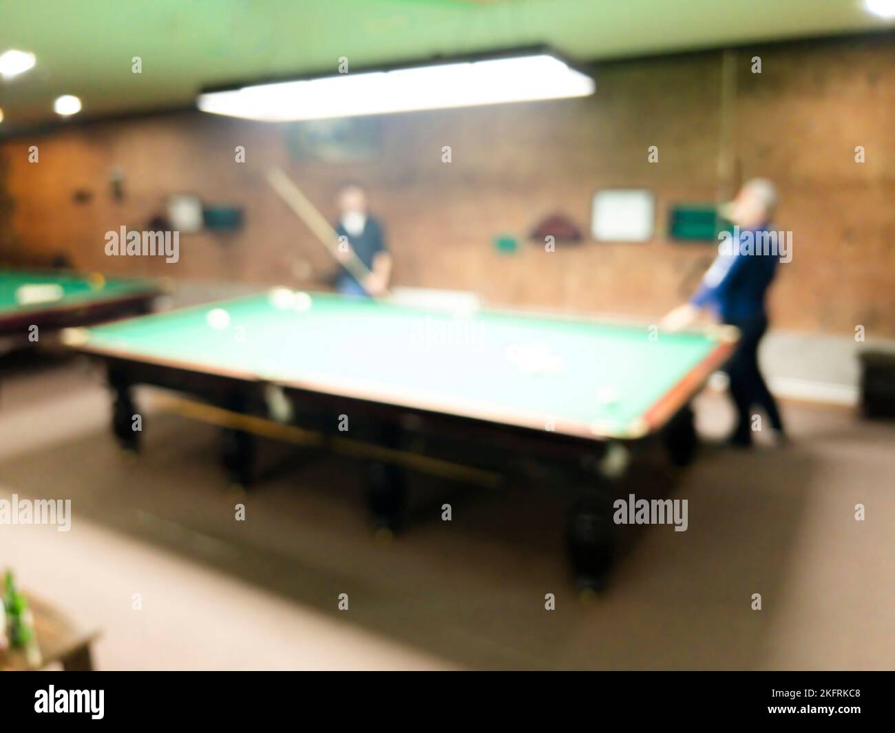 Guy playing billiards hi-res stock photography and images - Alamy
