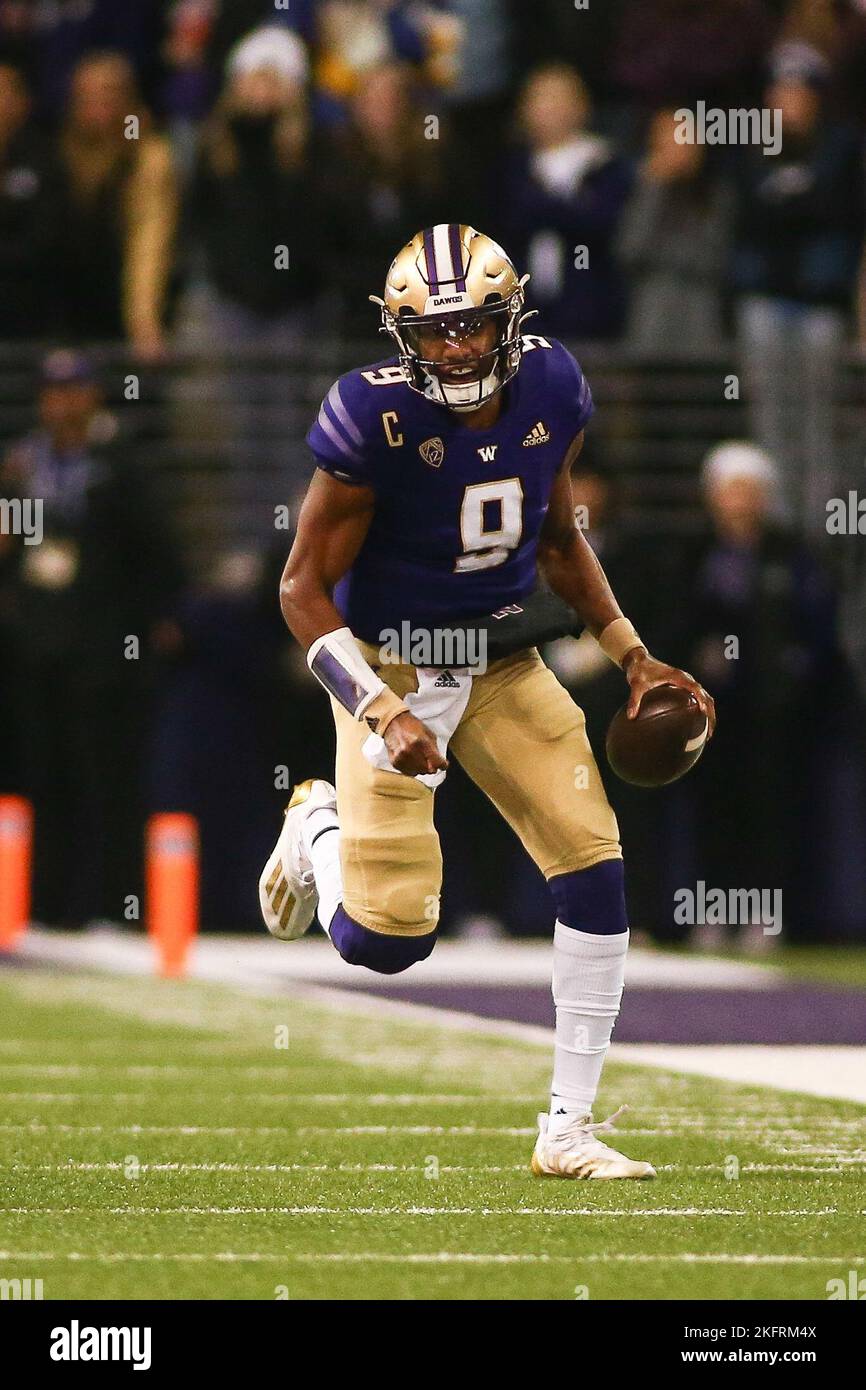 Seattle, WA, USA. 19th Nov, 2022. Washington Huskies quarterback ...