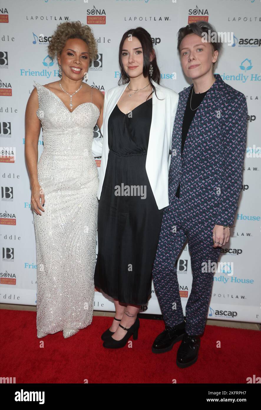 Beverly Hills, Ca. 19th Nov, 2022. Christina Simos, Bella Davis, Sarah ...