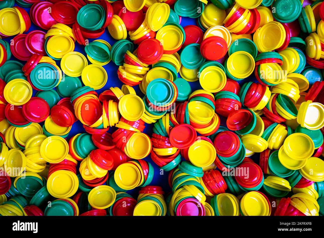 Top down view white garbage hi-res stock photography and images - Alamy