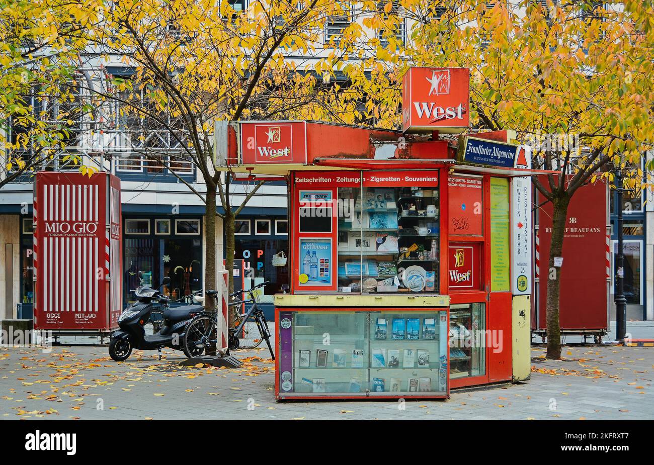 Kiosk, Colonnaden pedestrian zone, Hamburg, Germany, Europe Stock Photo ...