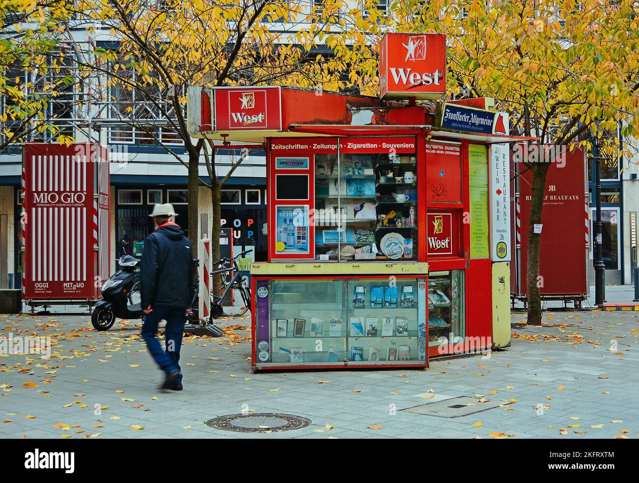 Kiosk, Colonnaden pedestrian zone, Hamburg, Germany, Europe Stock Photo ...