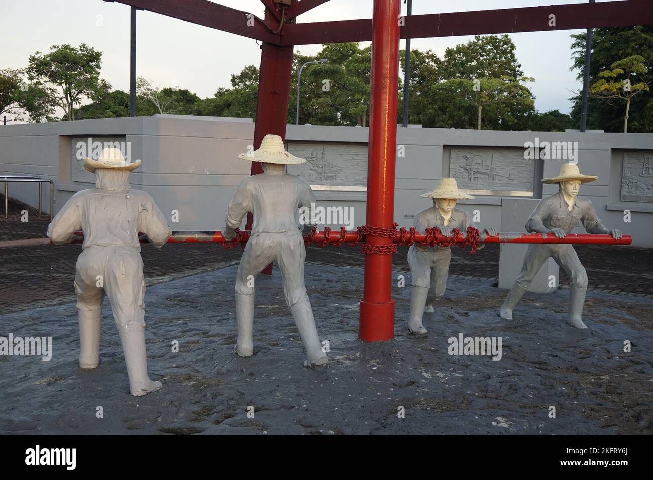 Miri Oil Well No.1 (Grand Old Lady) at Canada Hill, Miri, Sarawak ...