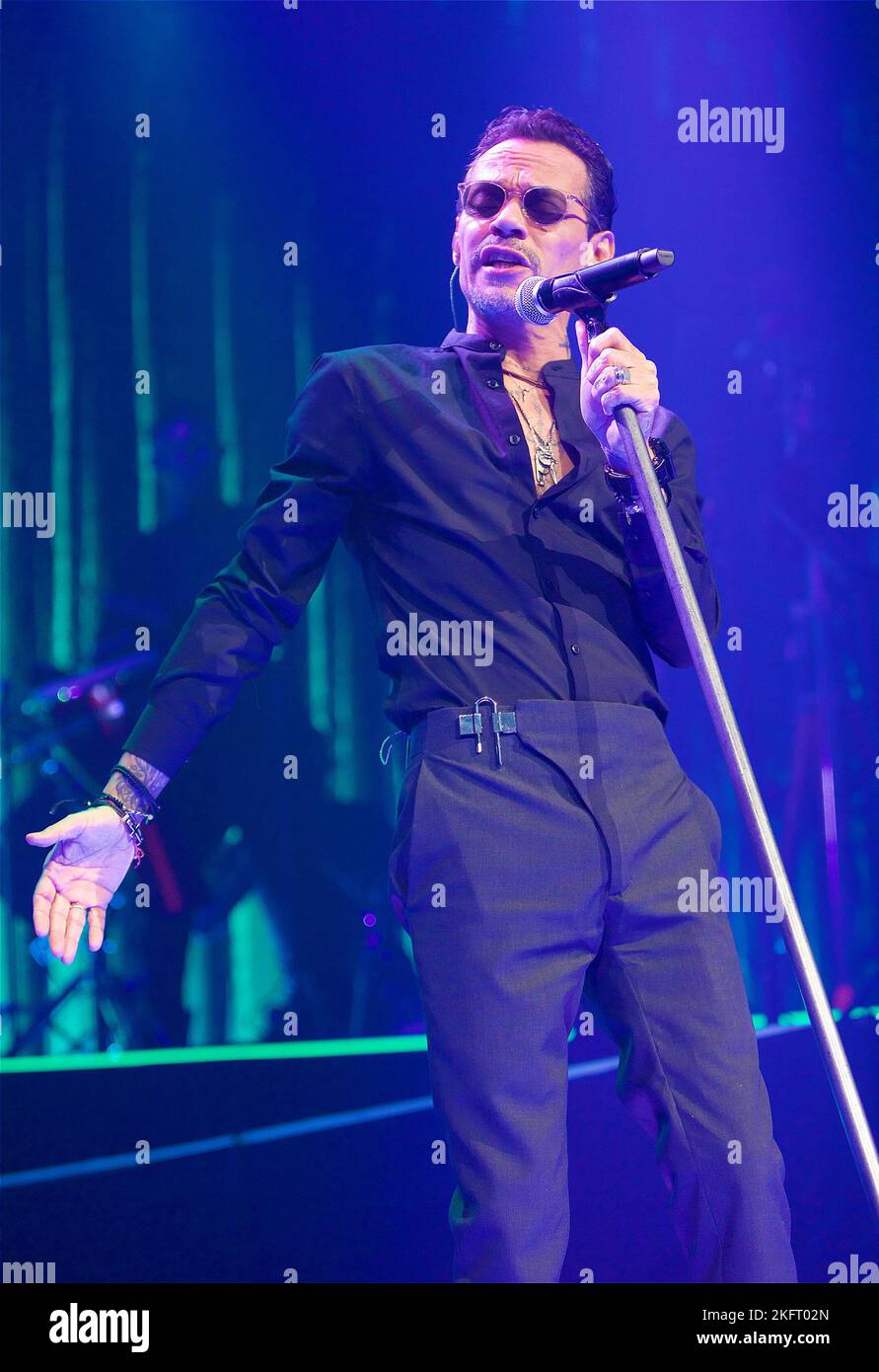 MIAMI, FL-NOV 19: Marc Anthony performs in concert at FTX Arena in ...