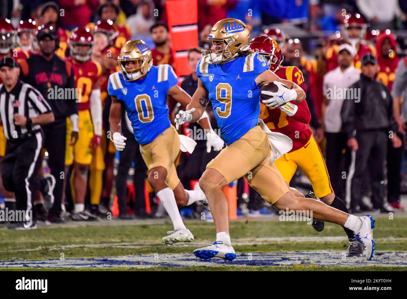 November 19, 2022 Pasadena, CA.UCLA Bruins wide receiver Jake Bobo #9 ...