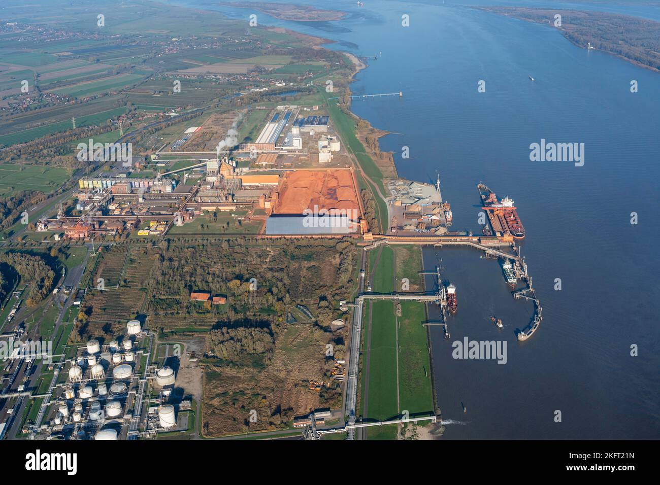 Aerial view of the Seaport Stade and Aluminium Oxid Stade GmbH, area of ...
