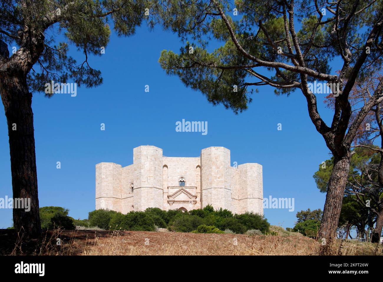 Castle, Castel del Monte, Hohenstaufen Emperor, Frederick II, Puglia ...