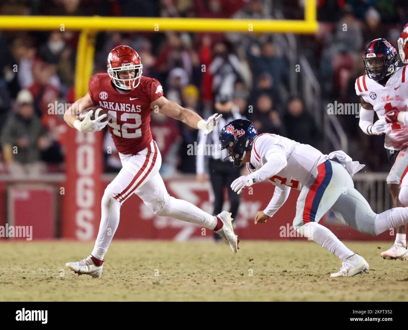 Fayetteville, AR, US, November 19, 2022: Arkansas linebacker Drew ...
