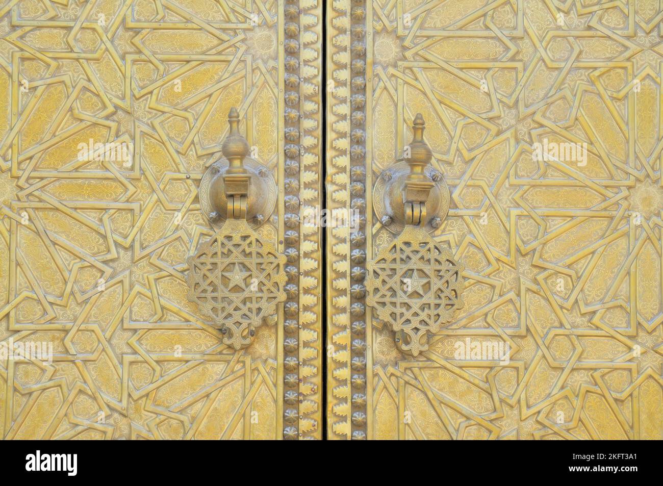 Gate of the Royal Palace (Dar el-Makhzen) at the Place des Alaouites in ...