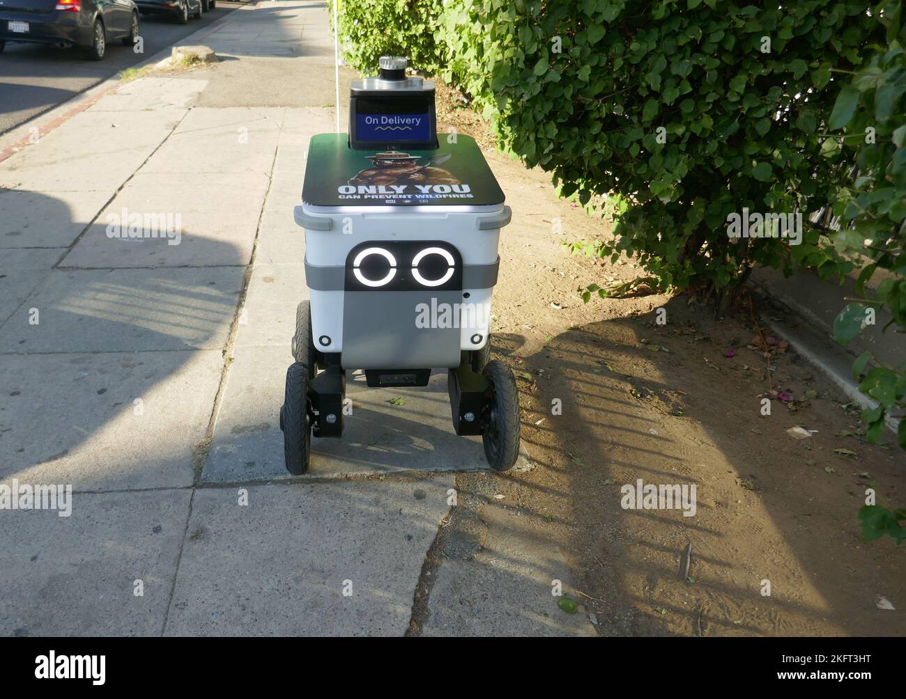Los Angeles, California, USA 19th November 2022 A Food Delivery Robot ...