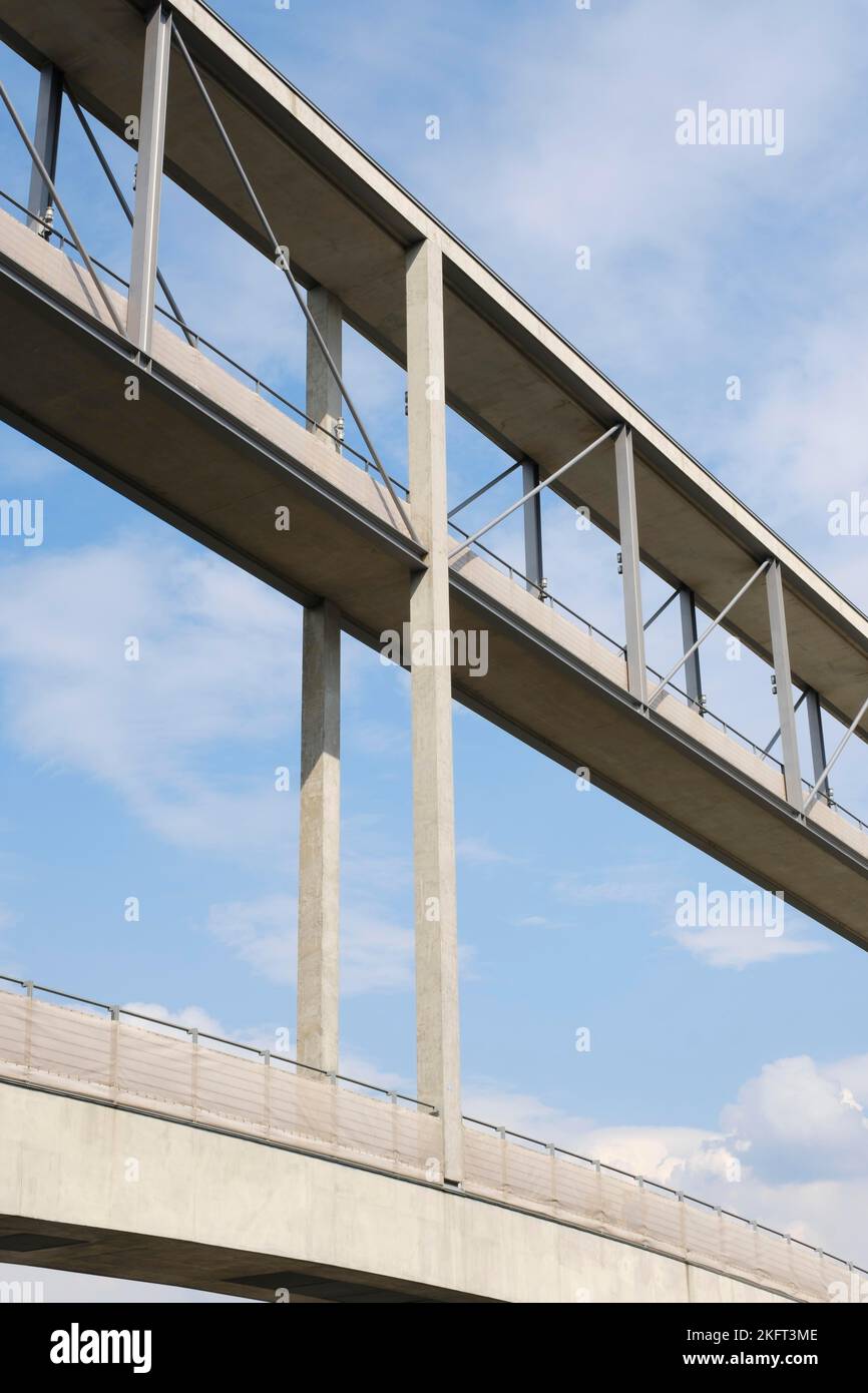 Pedestrian bridge central district hi-res stock photography and images ...