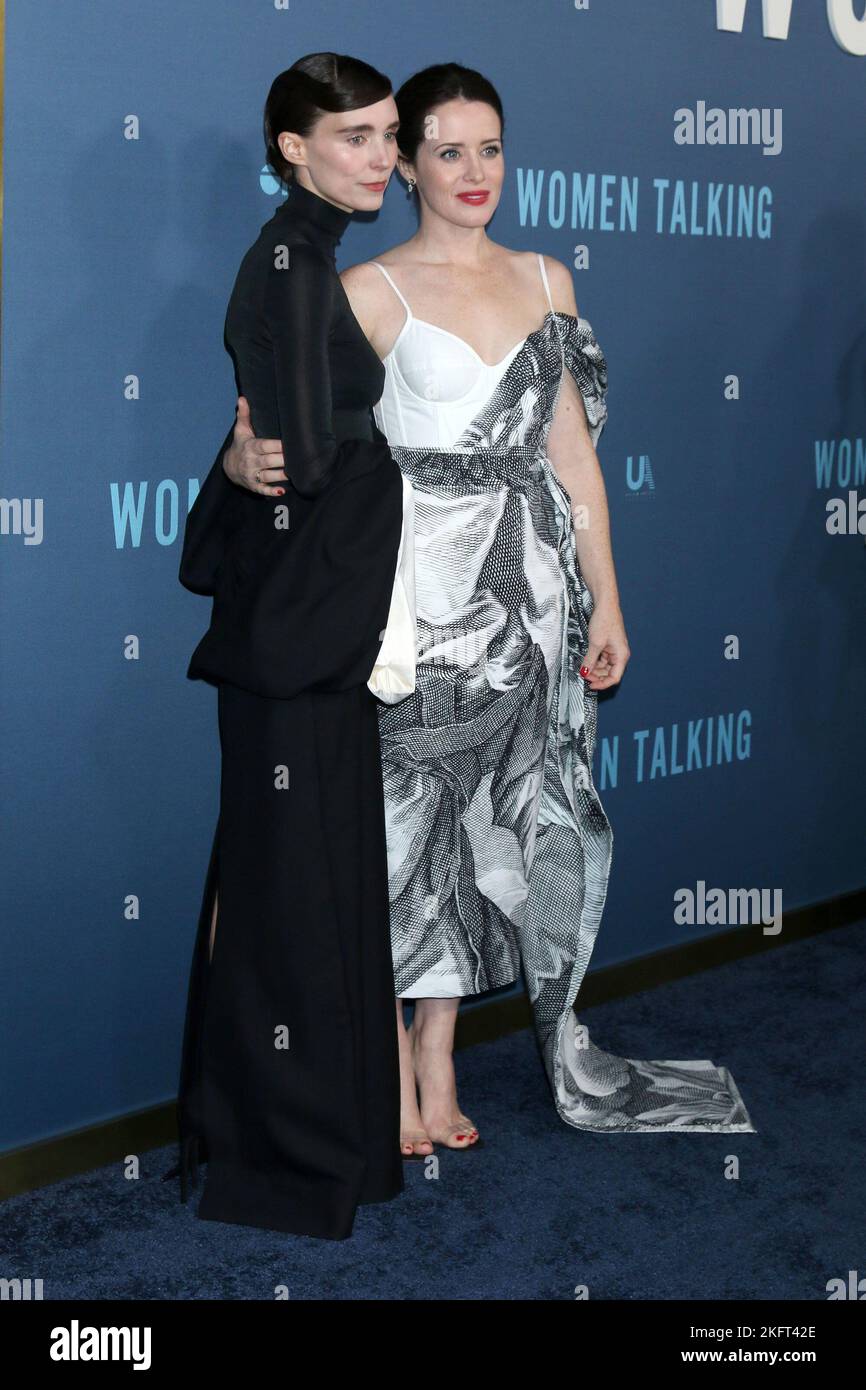 November 17, 2022, Beverly Hills, CA, USA: LOS ANGELES - NOV 17: Rooney ...